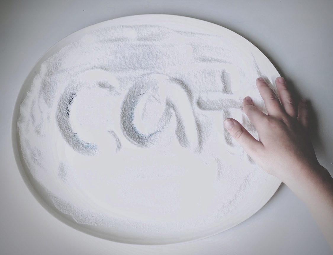 K Working with Letters and Sounds (Phonics) - Strong Readers MS